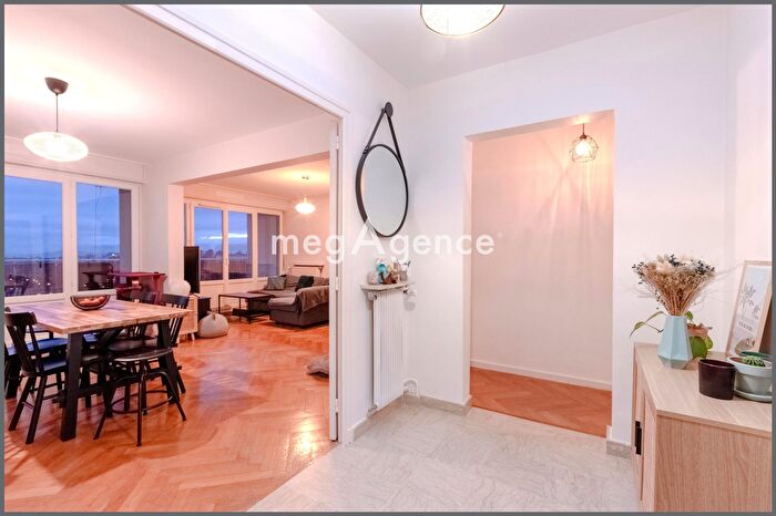 Appartement à vendre - Sainte-Foy-lès-Lyon, Provinces, Chavril - 3 pièces - 2 chambres