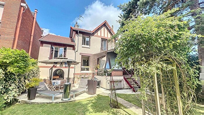 Maison à vendre - Antony, Croix de Berny - 7 pièces - 4 chambres