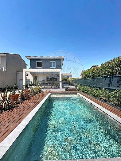 Maison 7 pièces à Aimargues, à vendre