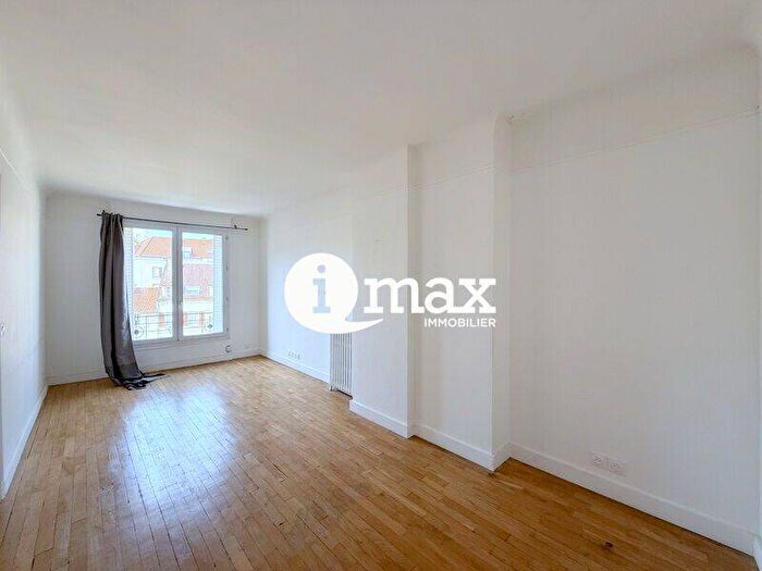 Centre Ville, Suresnes - Appartement 3 pièces à louer