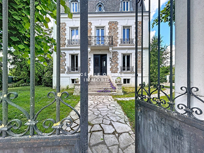 Maison 10 pièces à vendre à Gagny