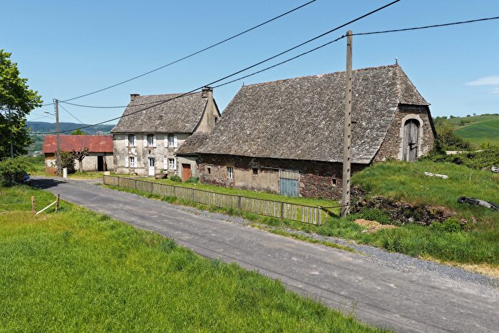 Junhac : Maison 7 pièces à vendre