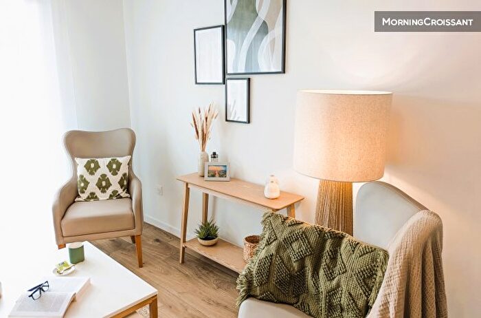 Appartement à louer - Chelles, Chelles Sud, Grande Prairie, Bords de Marne - 1 pièce - 2 chambres