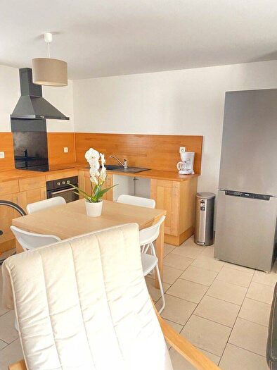 Maison à louer - Bas Cenon-cours Victor Hugo-Gambetta - 3 pièces - 2 chambres