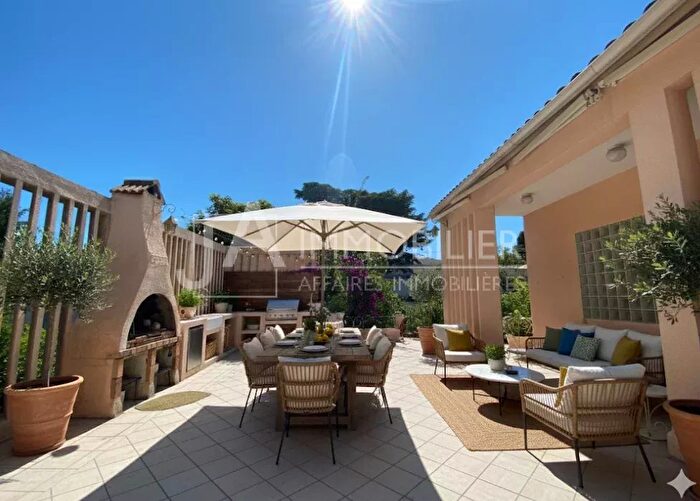 Maison à vendre - Nice, Chambrun - 7 pièces - 3 chambres