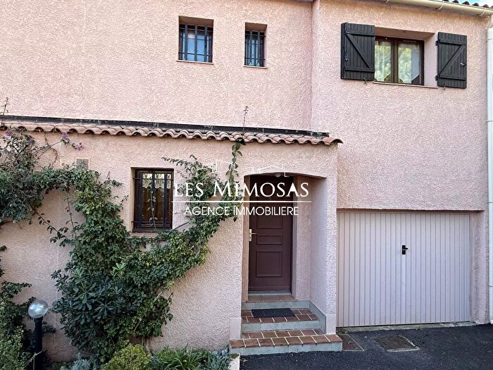 Maison à vendre - Fréjus, Fréjus Plage - 4 pièces - 3 chambres