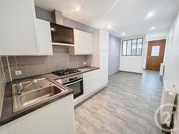 Maison à louer - Lure - 3 pièces - 2 chambres