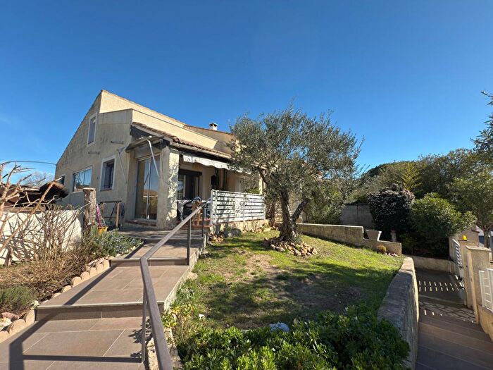 Maison à vendre - Vias, Ville - 6 pièces - 3 chambres