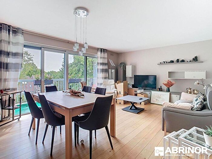 Appartement 4 pièces à louer à Edouard Vaillant-Vauban-Barbieux, Roubaix