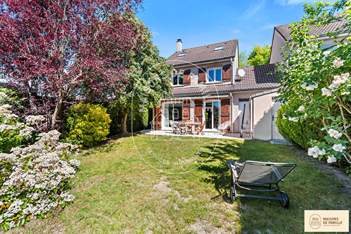 Maison 7 pièces à vendre à Noisy-le-Roi