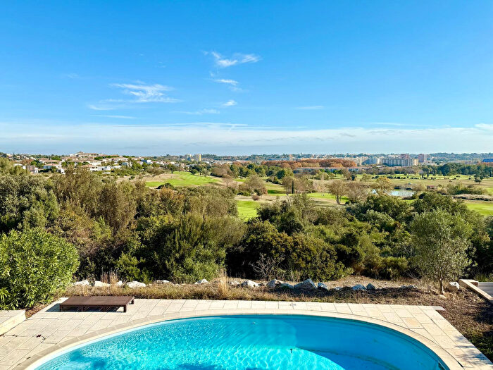 Maison à vendre - Juvignac - 6 pièces - 5 chambres