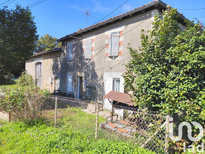 Maison à vendre - Genouillac - 5 pièces - 3 chambres