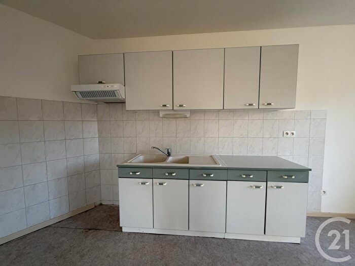 Appartement à louer - Graulhet - 2 pièces - 1 chambre