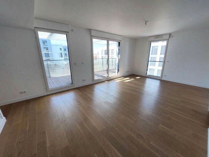 Appartement 4 pièces à louer à Espaces Jeunes, Issy-les-Moulineaux