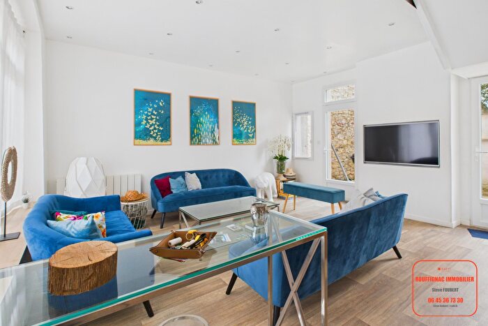 Maison 6 pièces à vendre - Rouffignac-Saint-Cernin-de-Reilhac