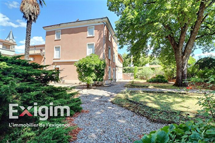 Chanos-Curson : Maison 9 pièces à vendre