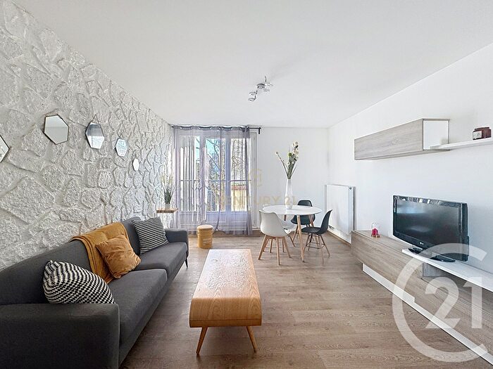 Appartement à vendre - Noisy-le-Grand, Est - 3 pièces - 2 chambres