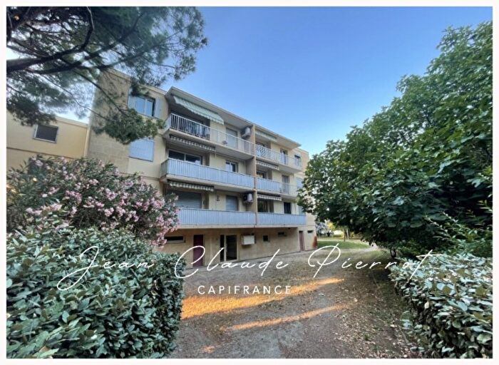 Appartement à vendre - Arles, Trinquetaille - 5 pièces - 3 chambres