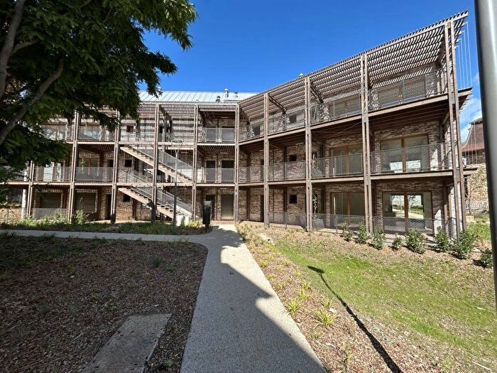 Appartement à louer - Montreuil, Versailles - 2 pièces - 1 chambre