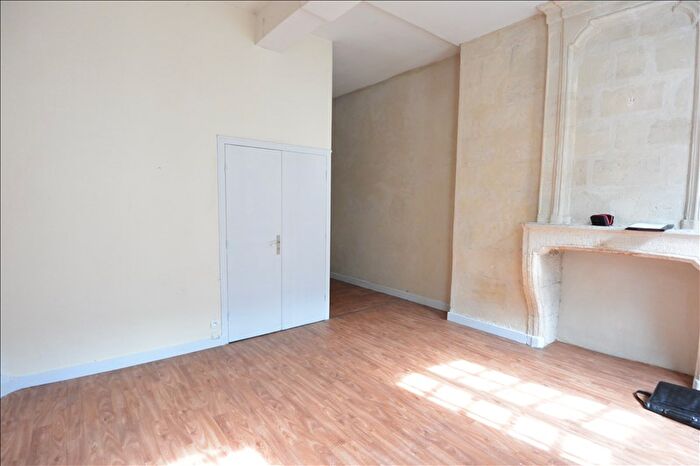 Appartement à louer - Bordeaux, Capucins, Saint-Michel - 1 pièce