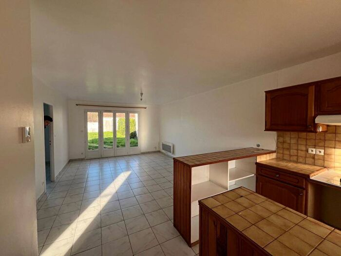 Centre, Tonnay-Charente - Maison 3 pièces à louer