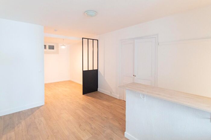 Appartement à louer - Pau, Centre-ville - 1 pièce