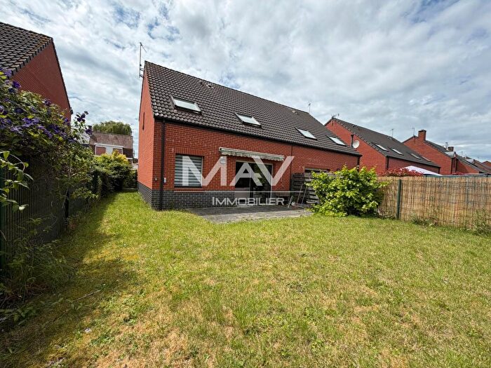 Neuville-en-Ferrain : Maison 4 pièces à vendre
