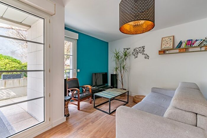 Appartement à louer - Bordeaux, Croix Blanche - 2 pièces - 1 chambre