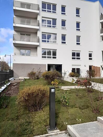 Goussainville, Grenelle, Grandes-Bornes : Appartement 4 pièces à vendre