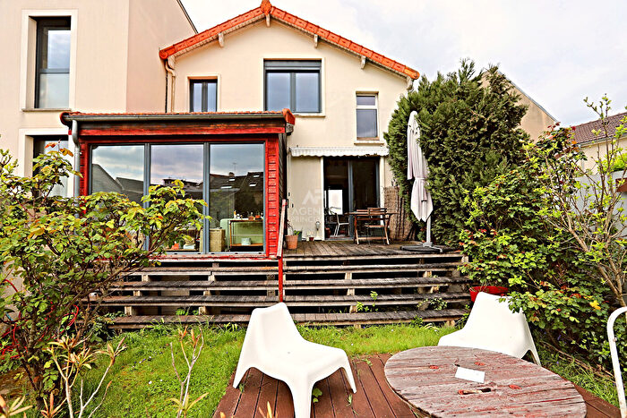 Maison 5 pièces à vendre à Nanterre, Plateau