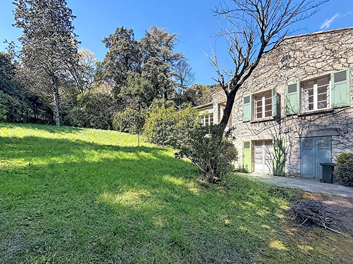Maison 6 pièces à vendre à Villeneuve-lès-Avignon, Pasteur, Bellevue