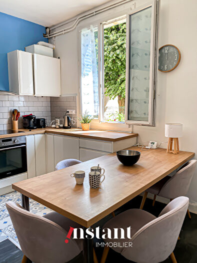 Appartement à louer - Lyon e , Monchat - 4 pièces - 3 chambres