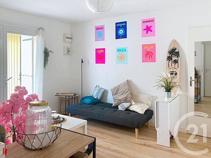 Appartement à louer - Saint-Michel - 2 pièces - 1 chambre