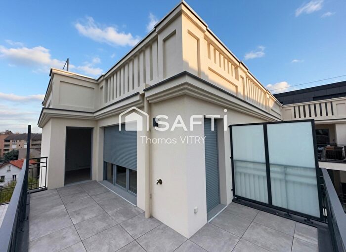 Appartement à vendre - Villemomble, Centre-ville, Orangerie - 5 pièces - 4 chambres