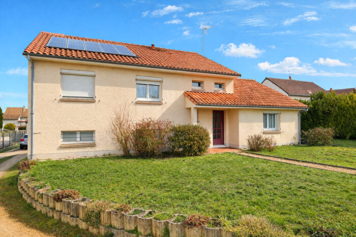 Maison à vendre - Châtellerault, Est - 4 pièces - 3 chambres