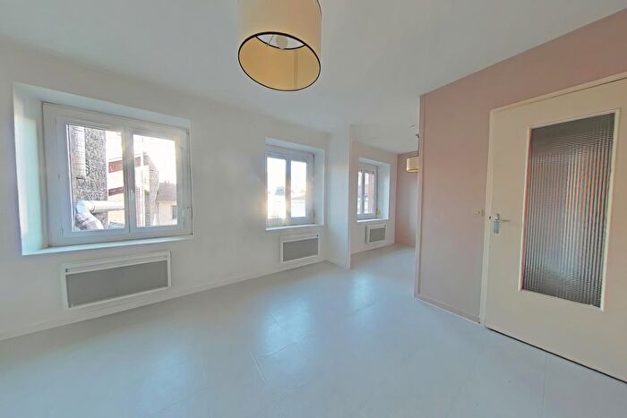 Appartement à louer - Saint-Étienne, Jacquard, Préfecture - 2 pièces - 1 chambre