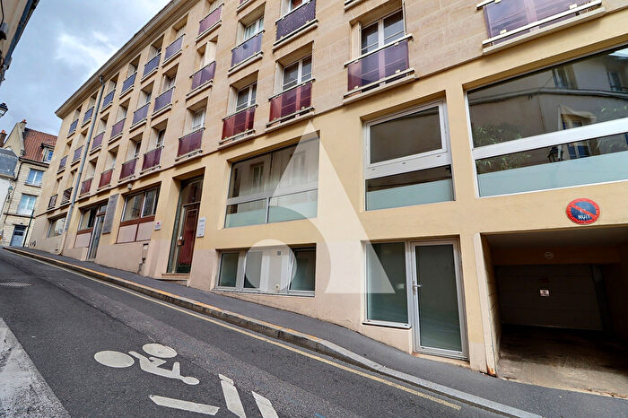 Appartement 4 pièces à Pontoise, Centre-ville, à vendre
