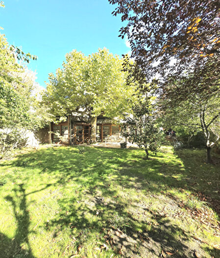 Maison à vendre - Saint-Maur-des-Fossés - 10 pièces - 5 chambres