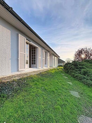 Maison à louer - Charmeil - 5 pièces - 4 chambres