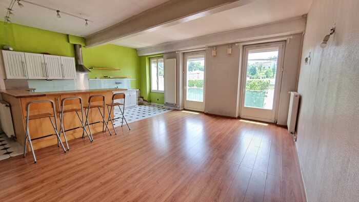 Appartement à vendre - Rive-de-Gier, Jean Jaurès - 3 pièces - 2 chambres