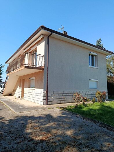 Maison à louer - Pusignan - 5 pièces - 3 chambres