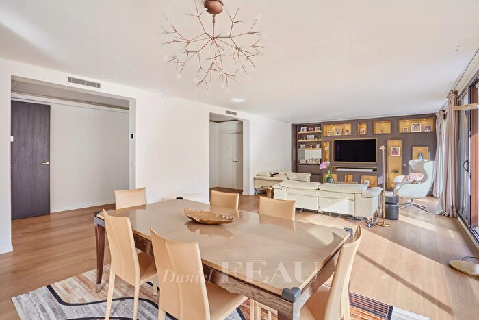 Appartement à vendre - Paris e , Dauphine - 5 pièces - 3 chambres