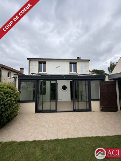 Sainte-Geneviève : Maison 3 pièces à vendre