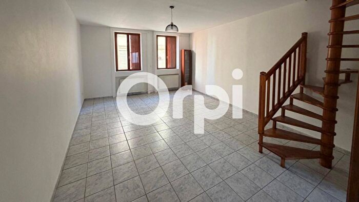 Appartement à louer - Centre Ville-Chavanne-Hypercentre, Saint-Chamond - 5 pièces - 4 chambres