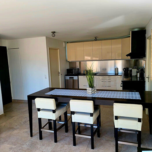 Appartement 4 pièces à vendre à Grimaud
