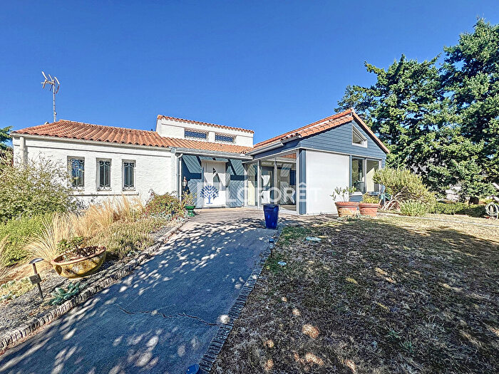 Maison à vendre - Missé - 12 pièces - 4 chambres