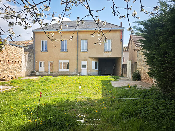 Maison à vendre - Lezay - 5 pièces - 4 chambres