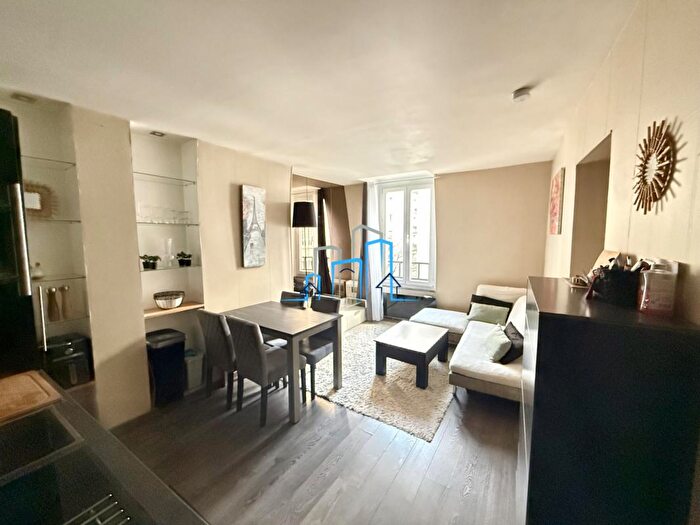 Appartement à vendre - Paris e , Belleville, Saint-Maur - 2 pièces - 1 chambre