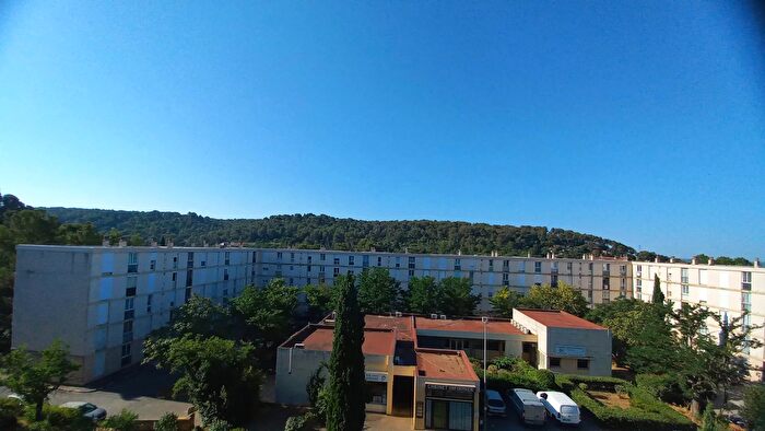 Maisons à vendre et appartements à louer - 1