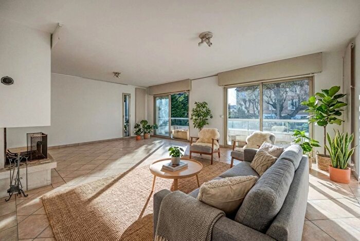 Maison à vendre - Corenc - 8 pièces - 5 chambres